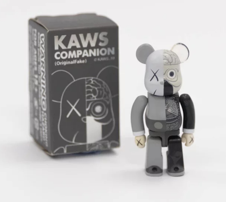 Bearbrick Kaws
